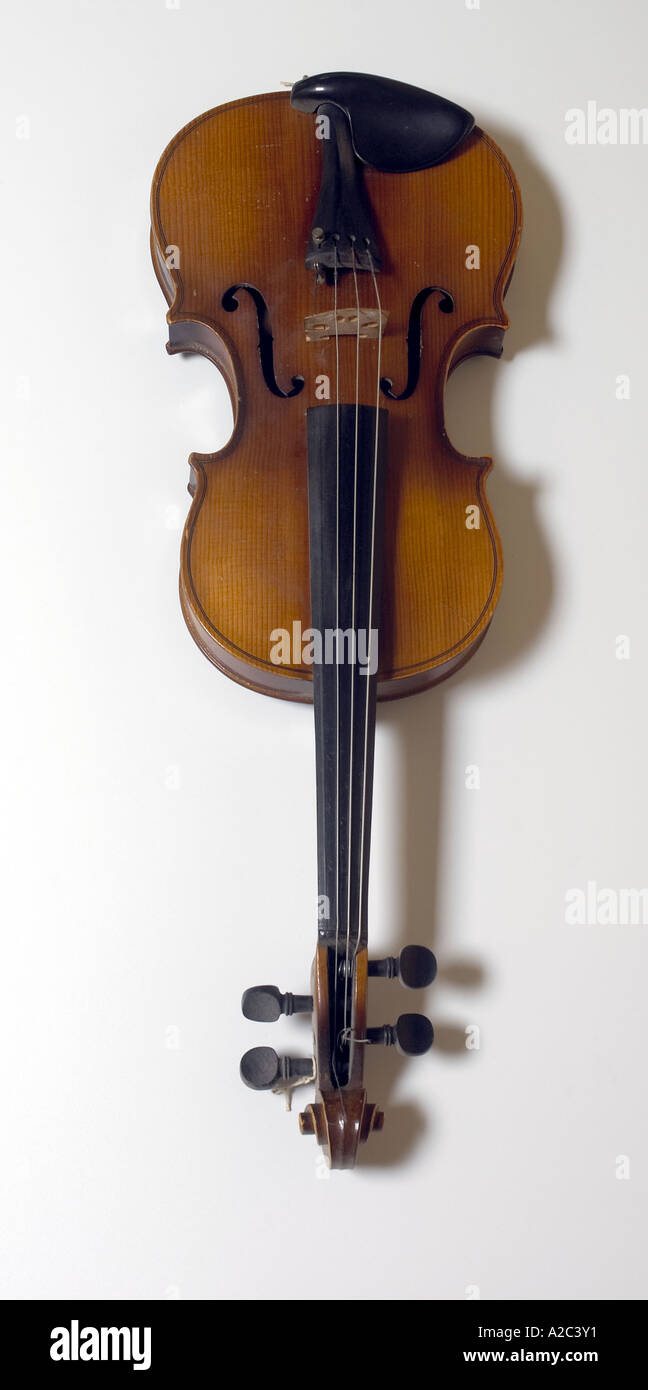 Violin models hi-res stock photography and images - Alamy