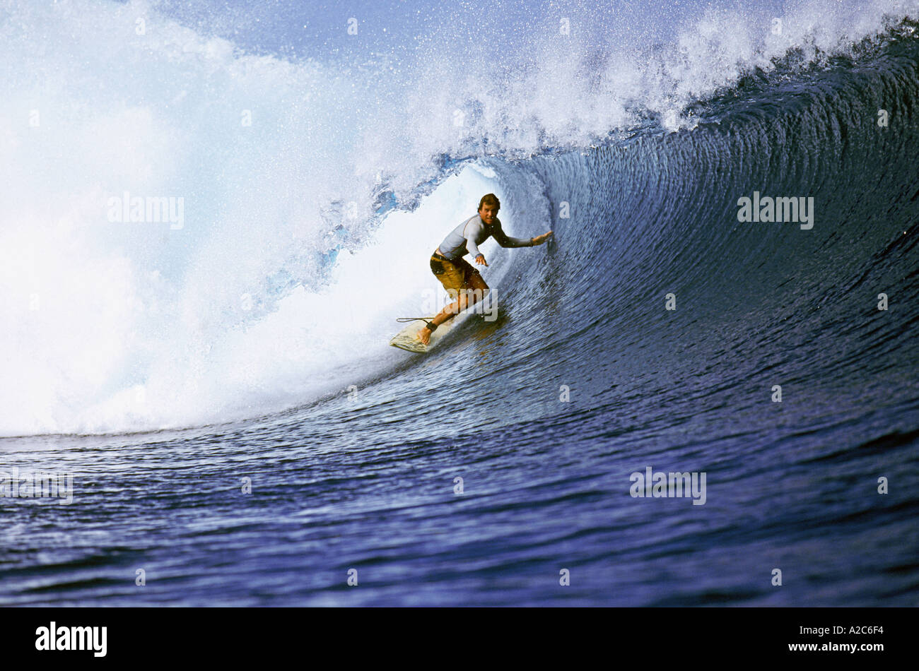 Inside wave hi-res stock photography and images - Alamy