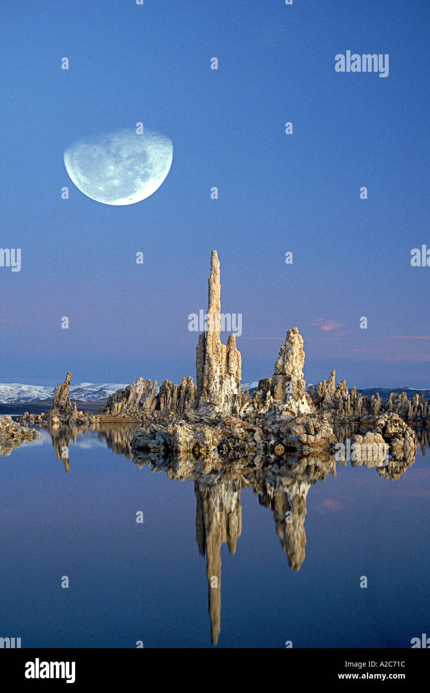 Mono lake and moon hi-res stock photography and images - Alamy