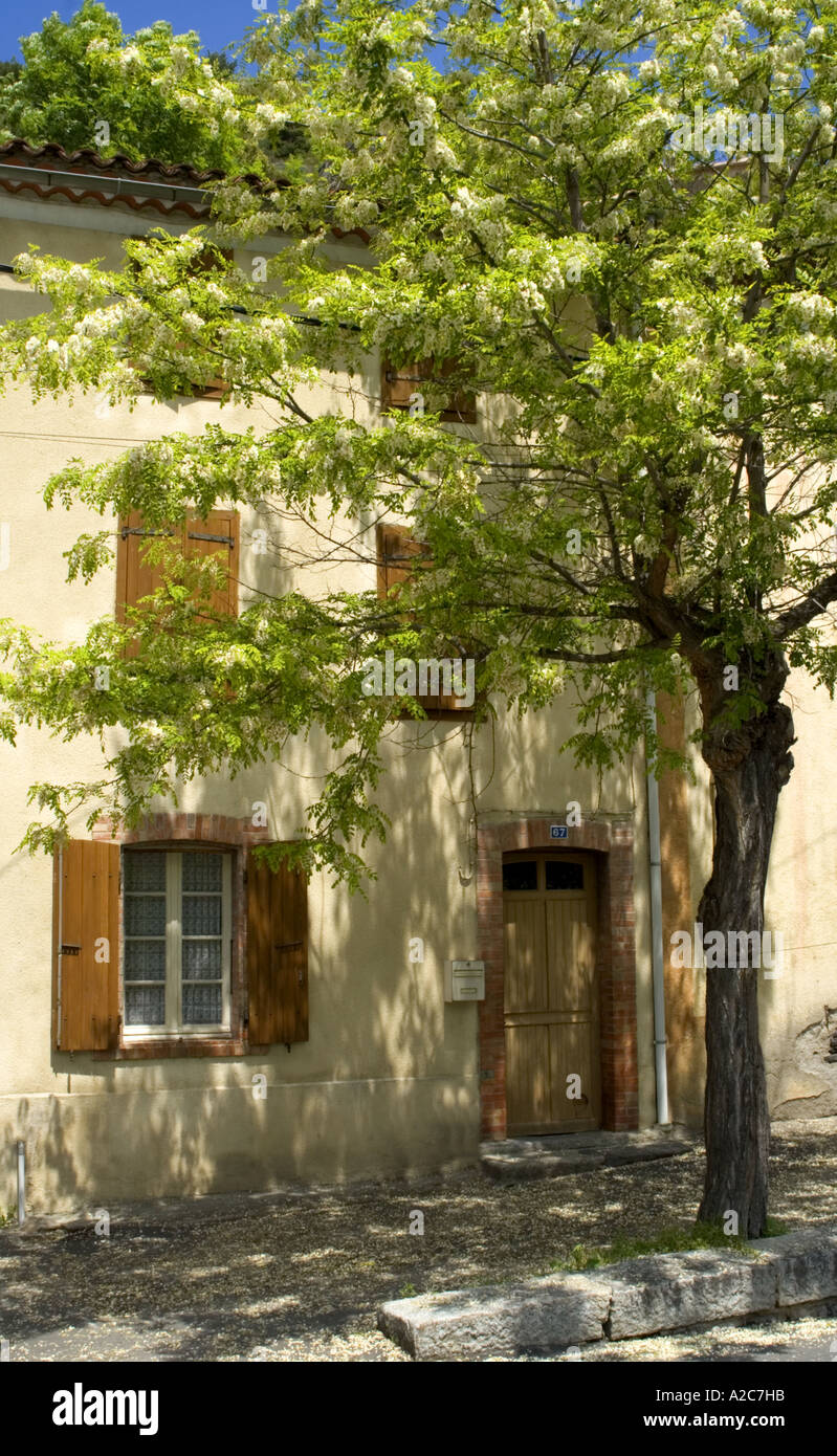 Village axat france hi-res stock photography and images - Alamy