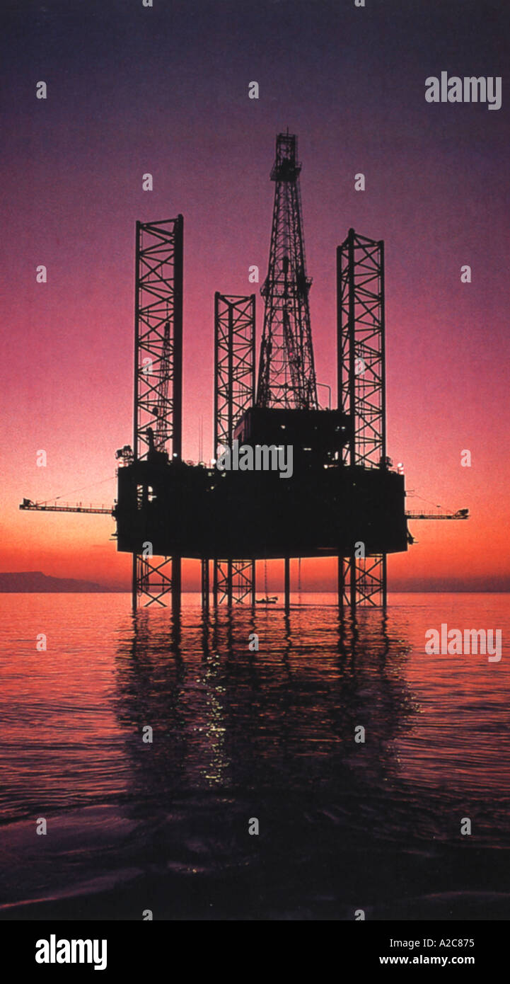 Oil rigs gulf mexico hi-res stock photography and images - Alamy