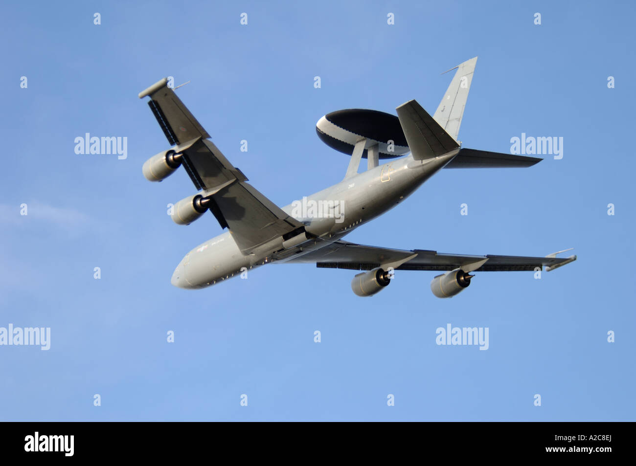 Awac in flight hi-res stock photography and images - Alamy