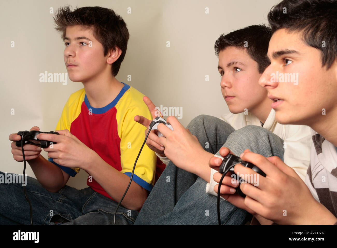 boys playing a video game Stock Photo - Alamy