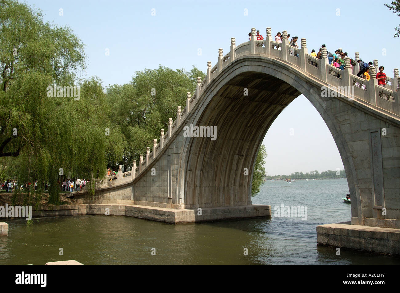 Jade Belt Bridge on Kunming Lake at the Summer Palace, Beijing China ...