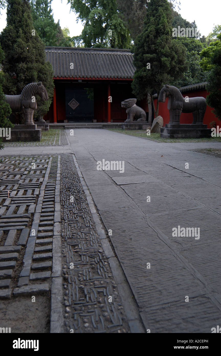 Inside the Wuhou Temple at dusk, Chengdu China Stock Photo - Alamy