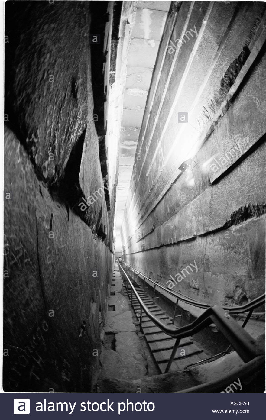 Inside The Great Pyramid Egypt Stock Photos & Inside The Great Pyramid ...