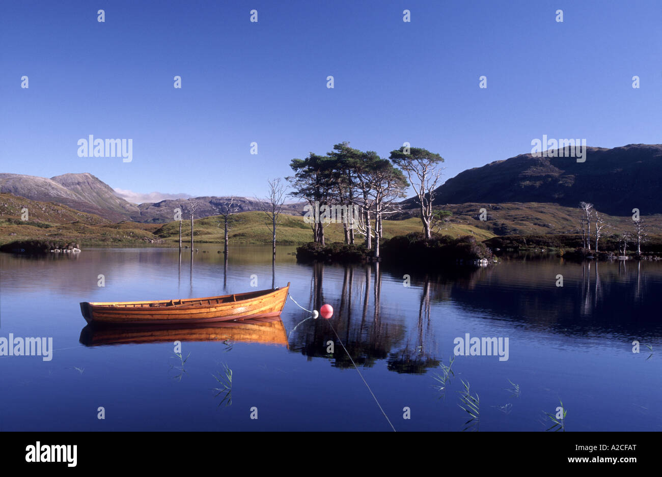 Loch Assynt, Inchnadamph, Lochinver. Sutherland. Scotland. GPL 4309-406 ...