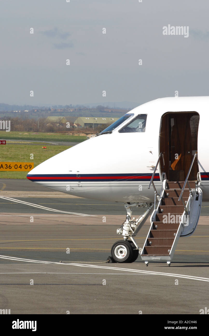 Aircraft door hi-res stock photography and images - Alamy