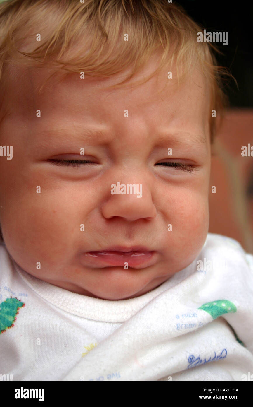 Child seperation anxiety hi-res stock photography and images - Alamy