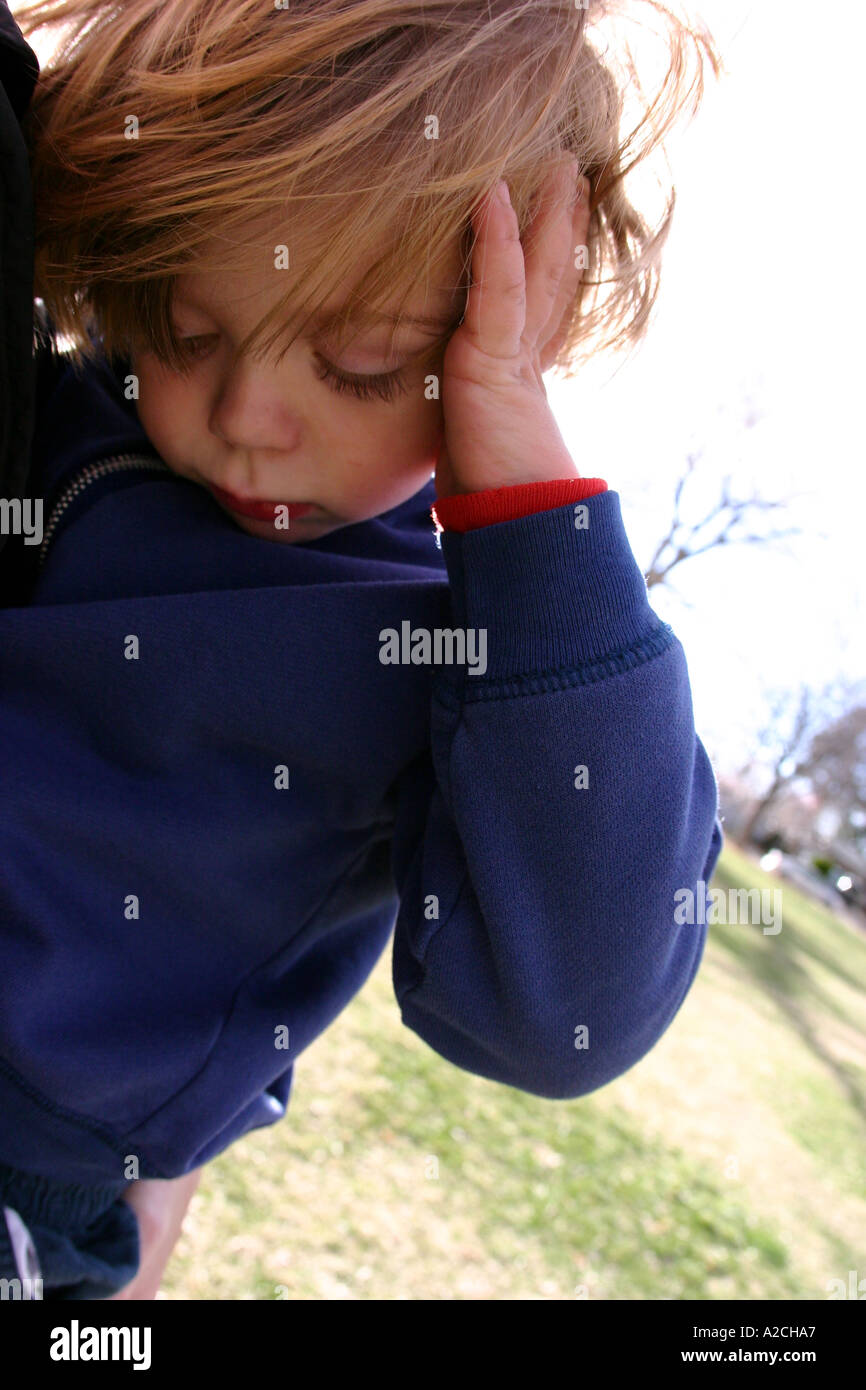 Ear ache child hi-res stock photography and images - Alamy