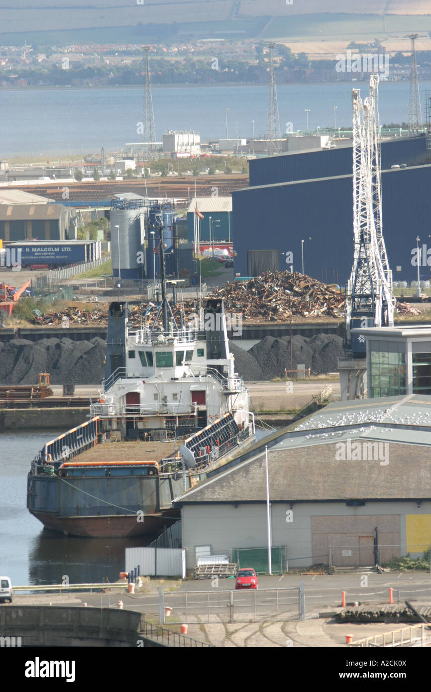Container ship alongside dock port hi-res stock photography and images ...