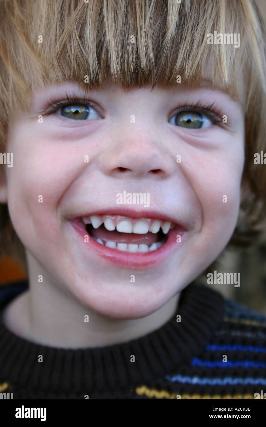 child smiling closeup Stock Photo - Alamy