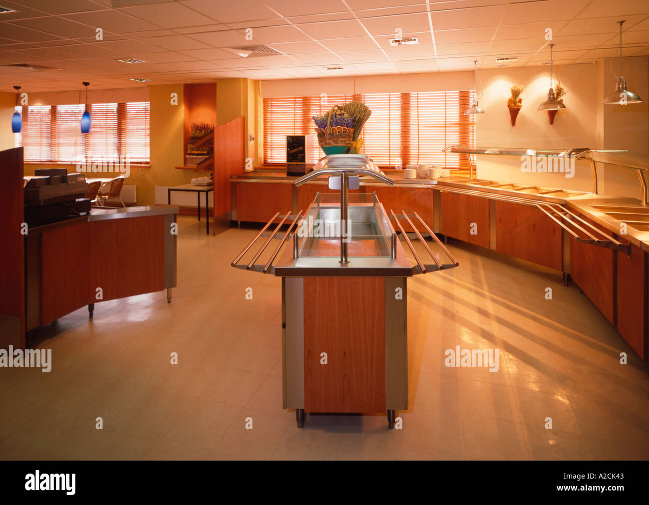 Factory canteen lunch hi-res stock photography and images - Alamy