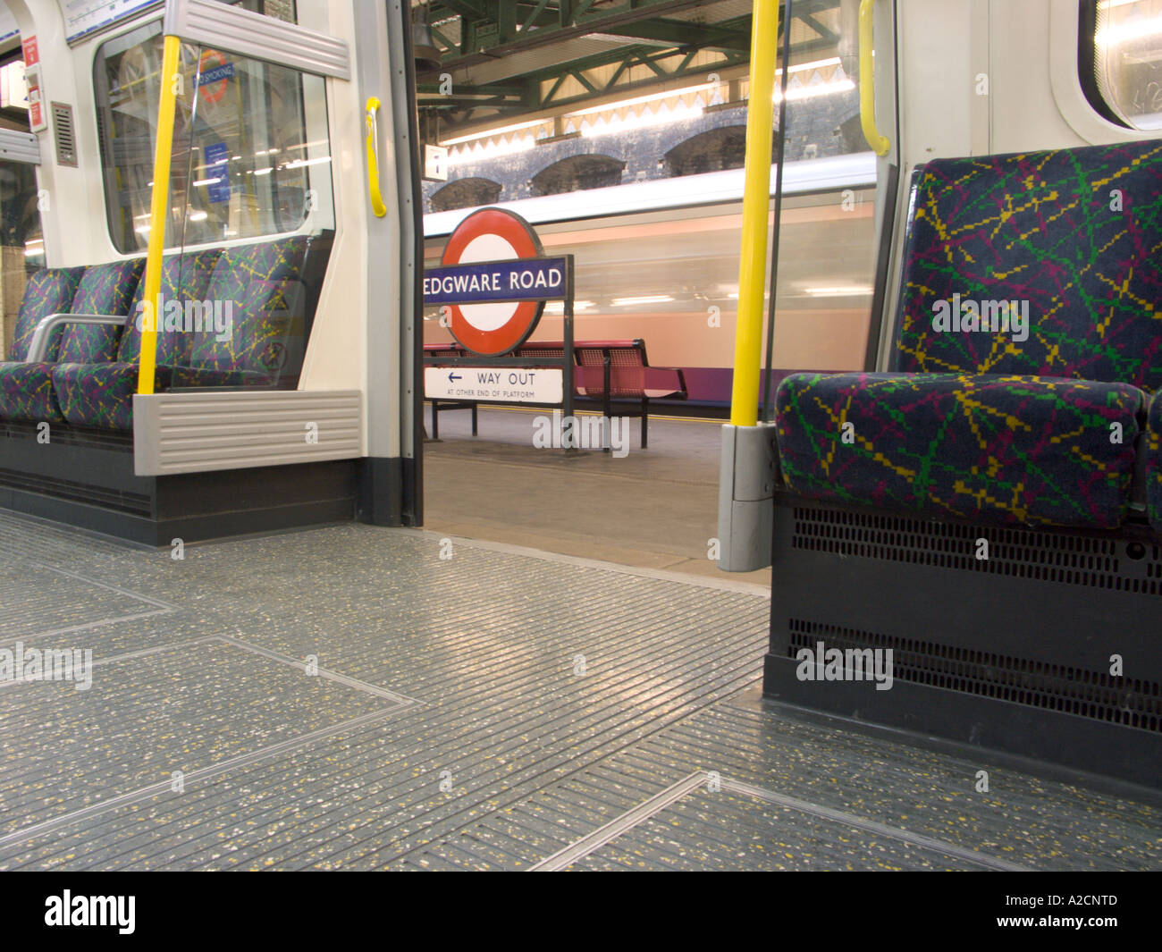 London England Tube Stop Stock Photo - Alamy