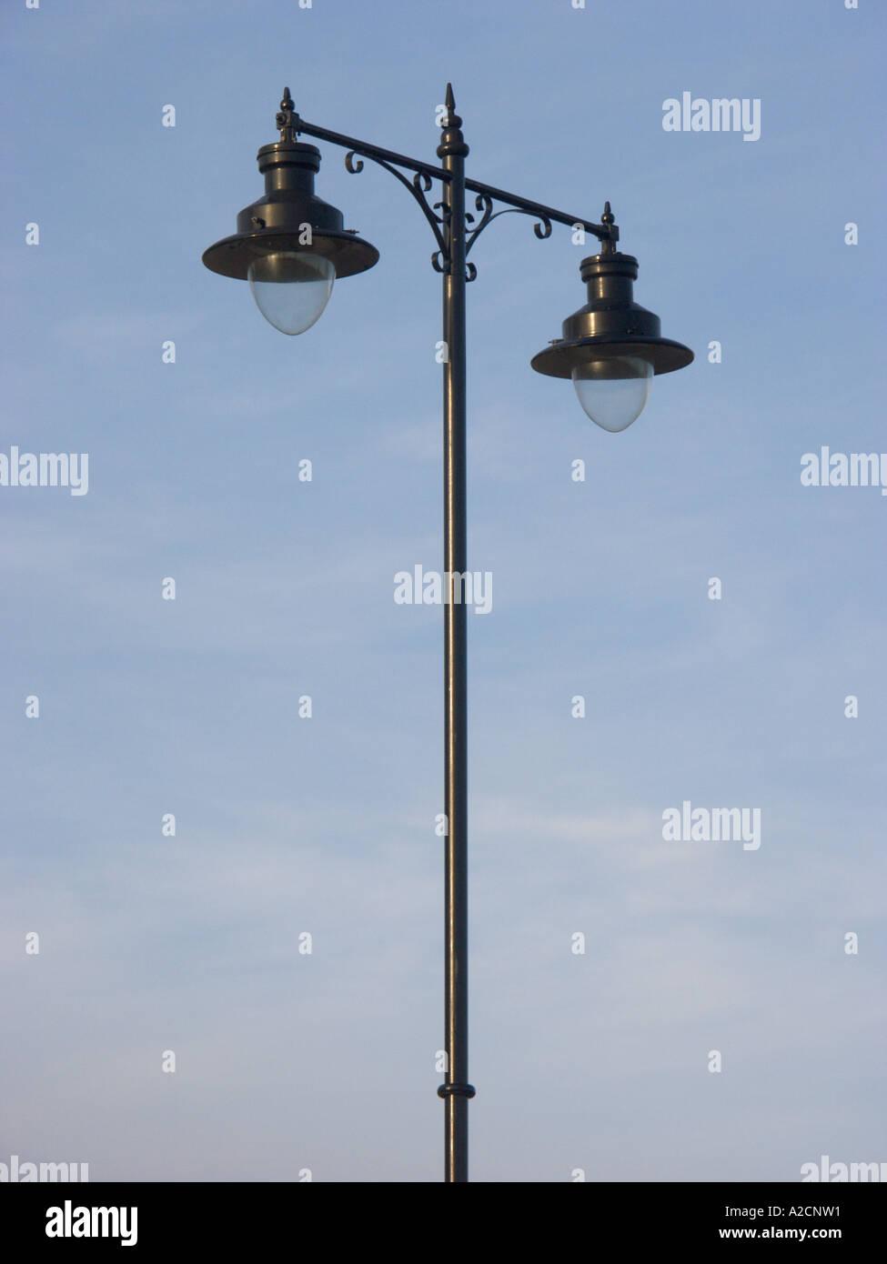 England street lamp hi-res stock photography and images - Alamy