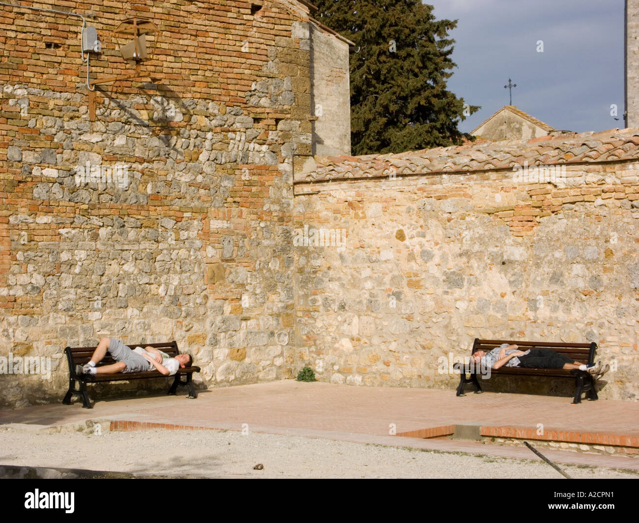 People sleeping on bench benches hi-res stock photography and images ...