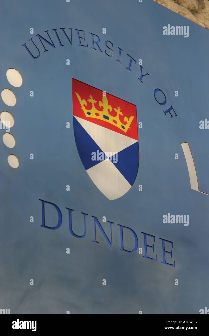 University of Dundee Signage Stock Photo - Alamy
