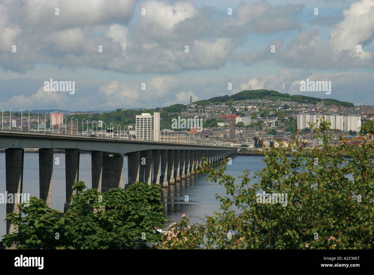 Bridge over the river tay in Dundee, Scotland Stock Photo - Alamy
