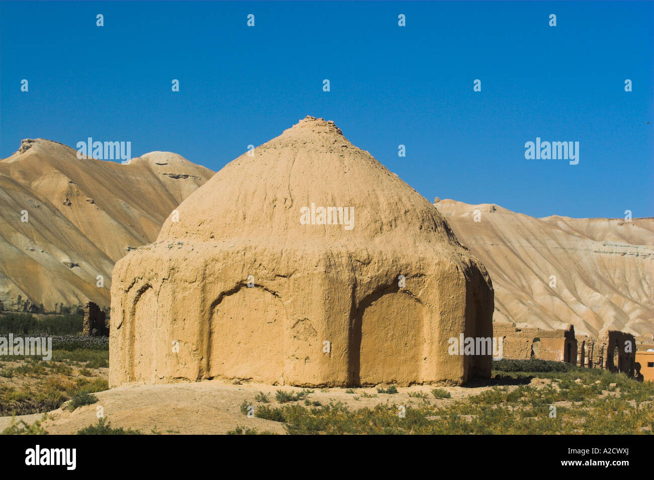 AFGHANISTAN Bamiyan Province Bamiyan Tomb near empty niche where the ...