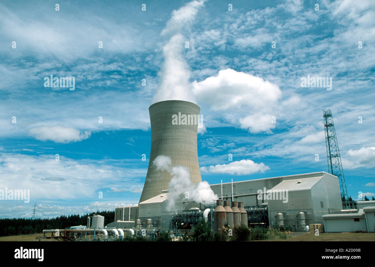 Geothermal power plant Stock Photo - Alamy