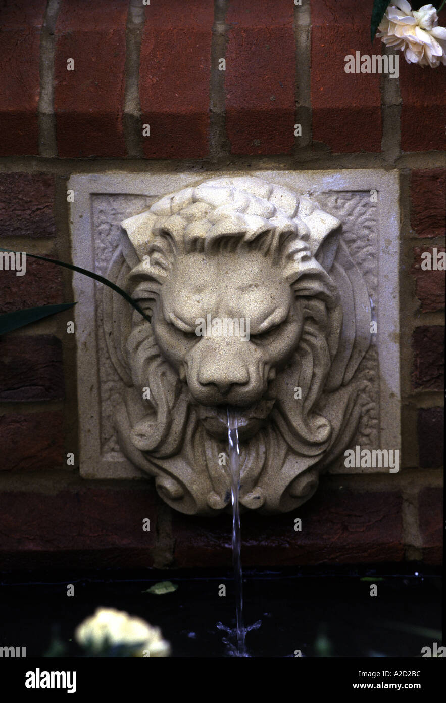 Lions Head water feature Chelsea Flower show 2002 Stock Photo - Alamy