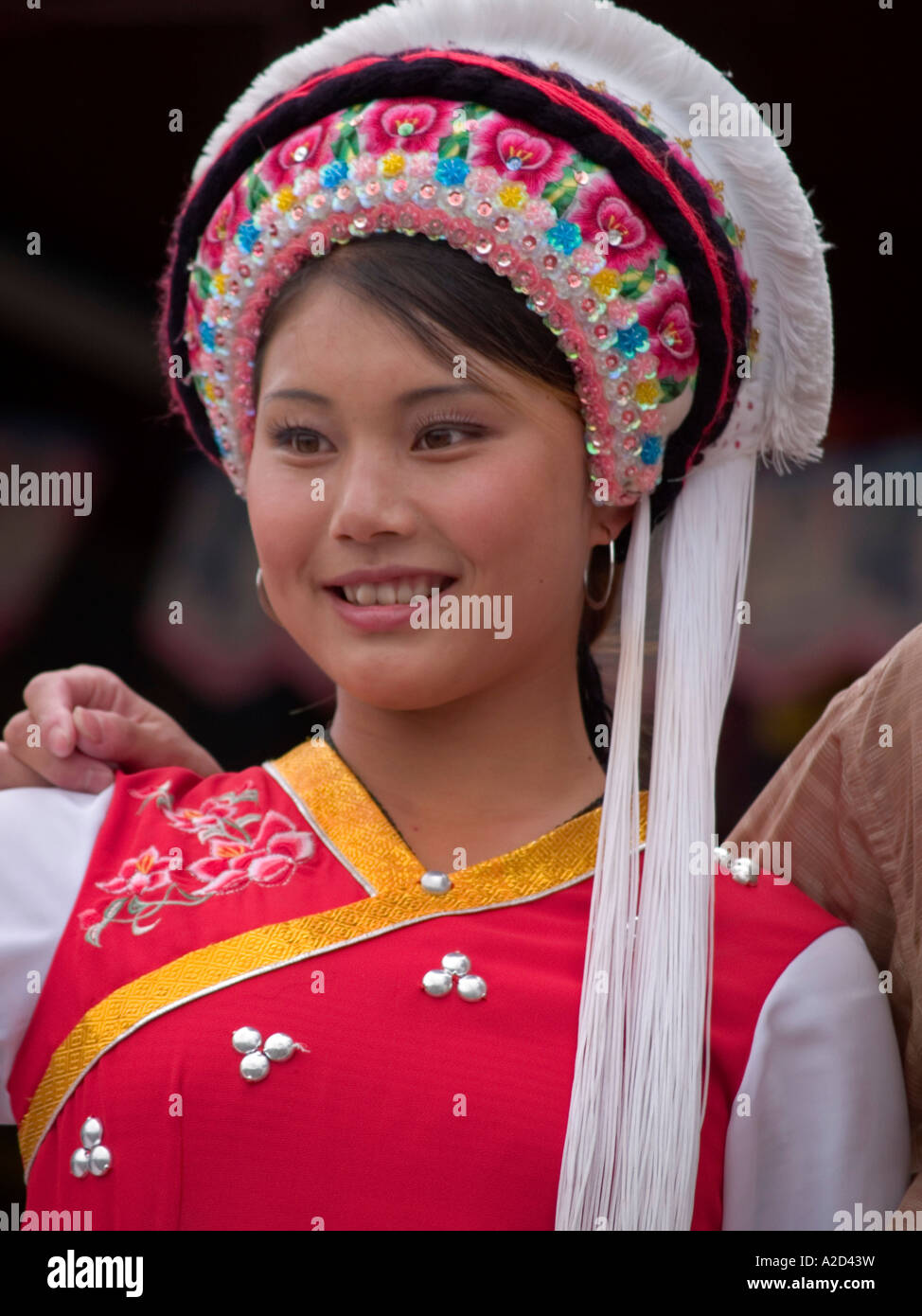 traditional Bai costume Dali China Stock Photo - Alamy