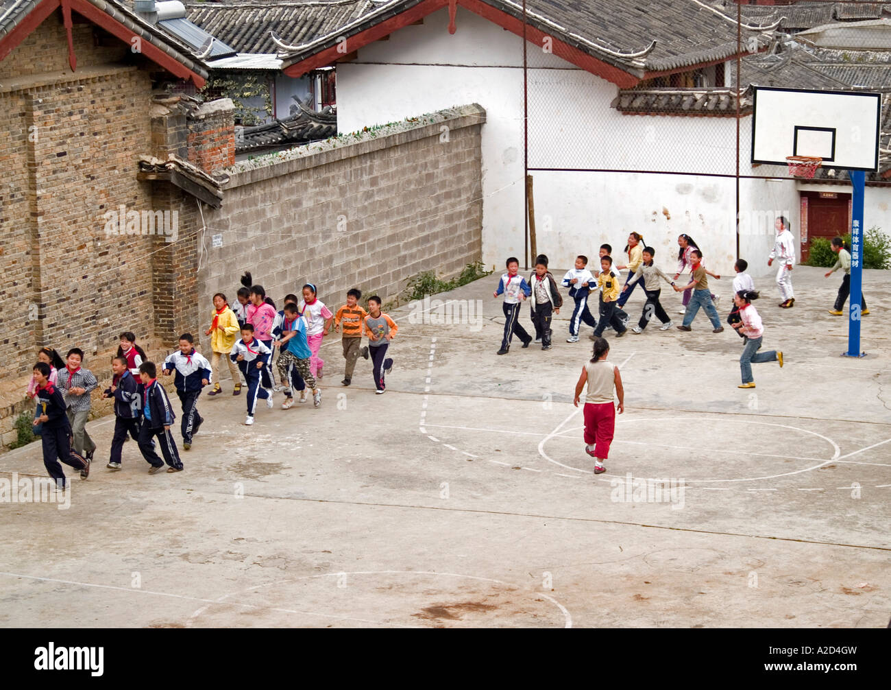 Schoolkids china hi-res stock photography and images - Alamy