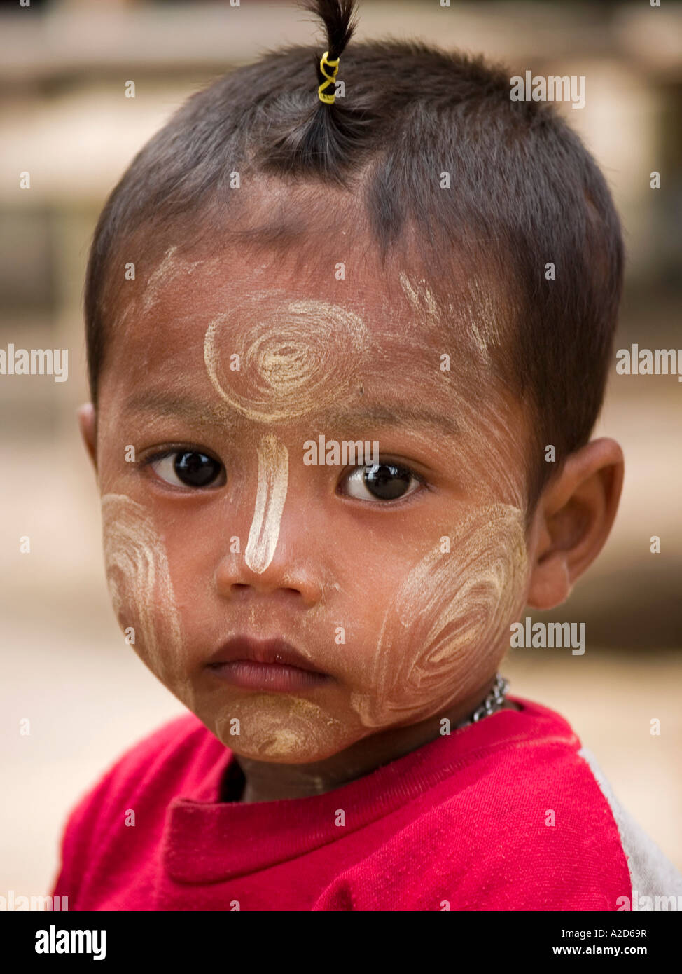 Gypsy child portraits hi-res stock photography and images - Alamy