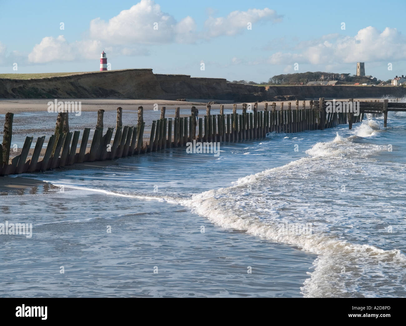 Happisburgh revetments norfolk wave wood hi-res stock photography and ...