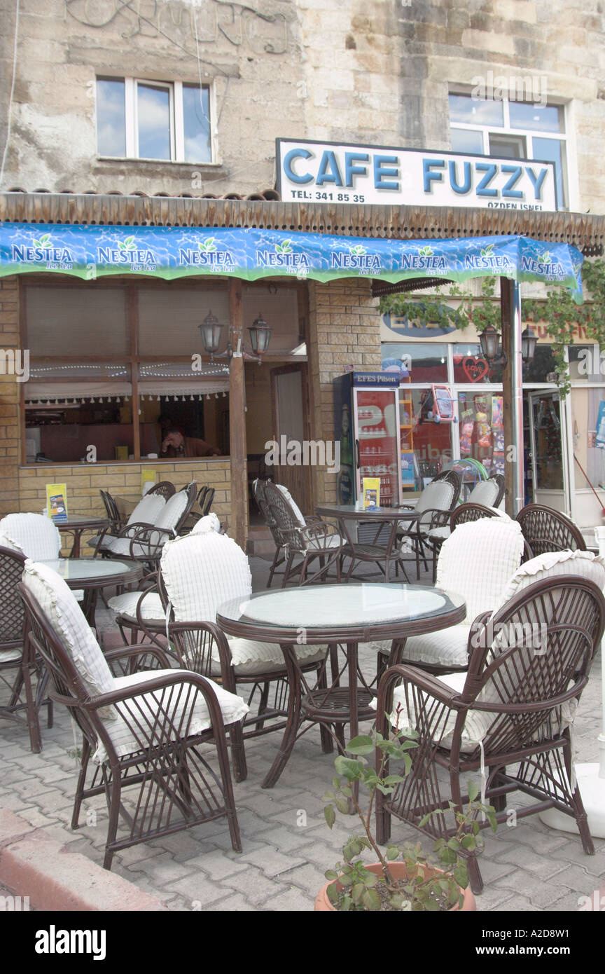 Cafe fuzzy hi-res stock photography and images - Alamy