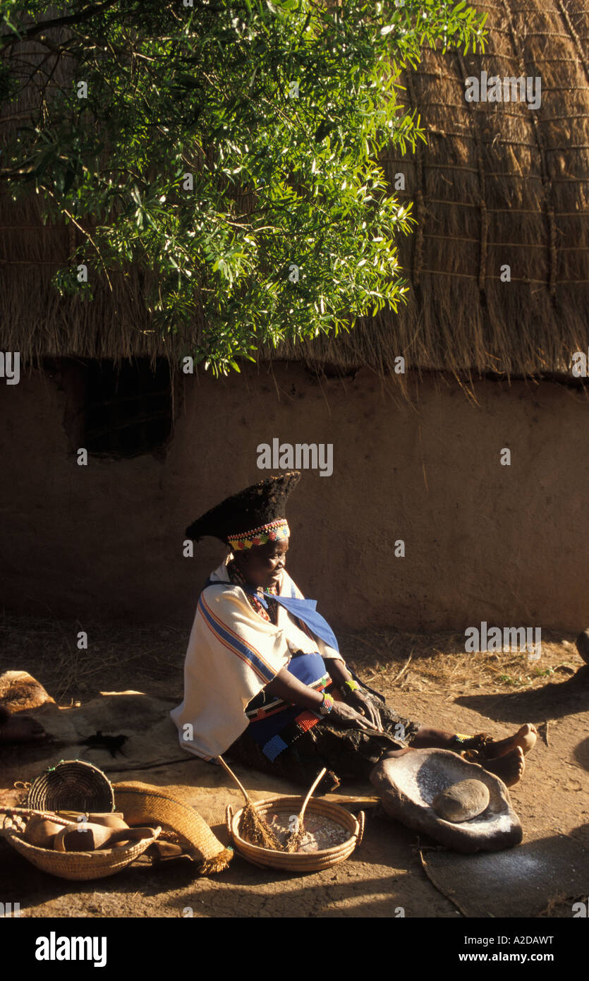 Traditional zulu hat hi-res stock photography and images - Alamy