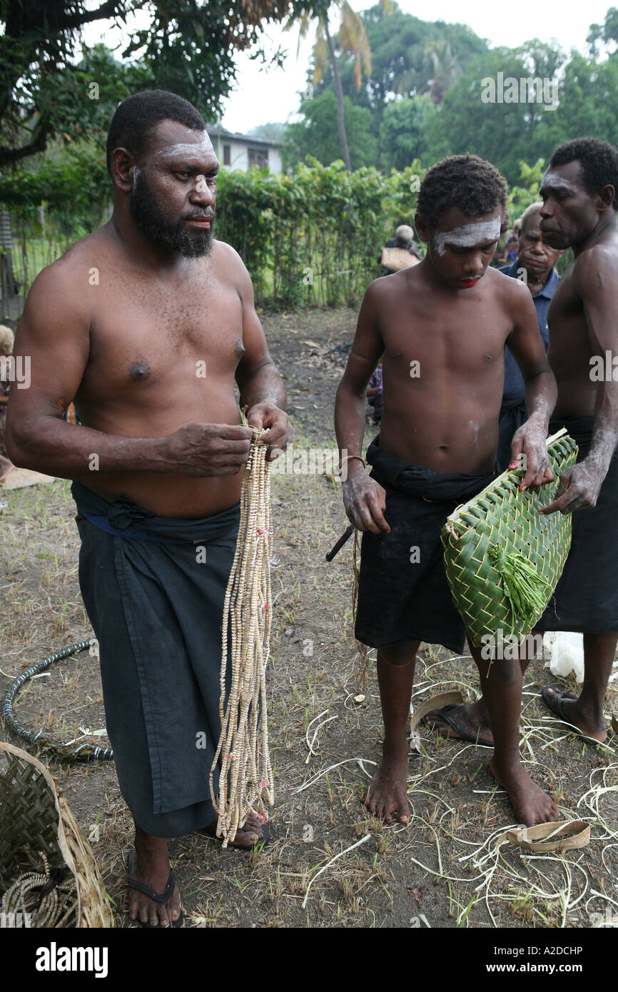 Papua new guinea shell money hi-res stock photography and images - Alamy