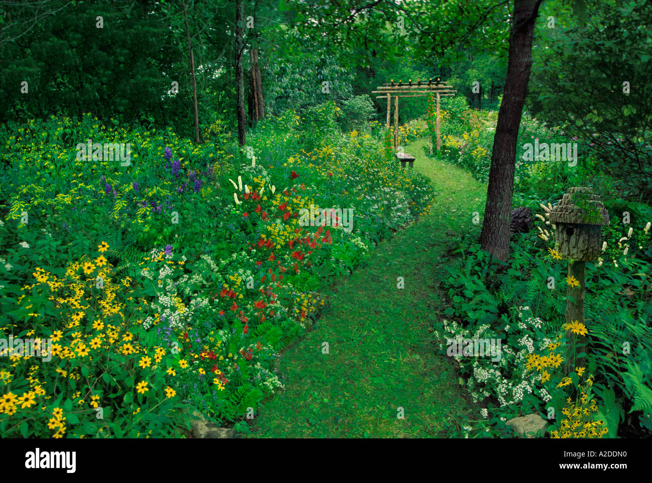 Wooden or timber arbor arbors arbour arbours hi-res stock photography ...