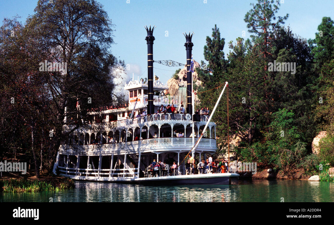 Paddle steamer at Disneyland Annaheim California Stock Photo - Alamy