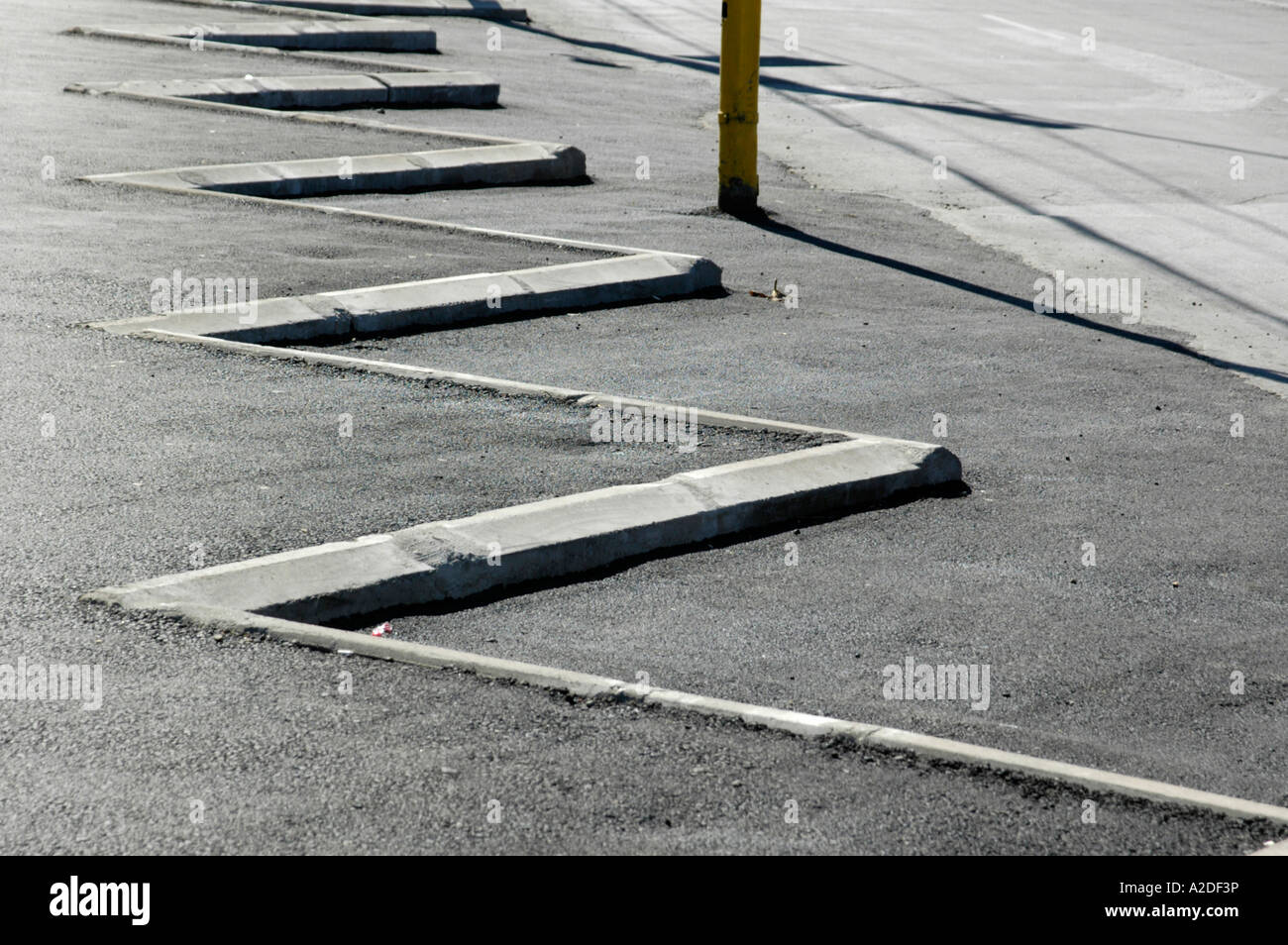 Constanta, zig-zac for parking cars in pedestrian walk Stock Photo - Alamy