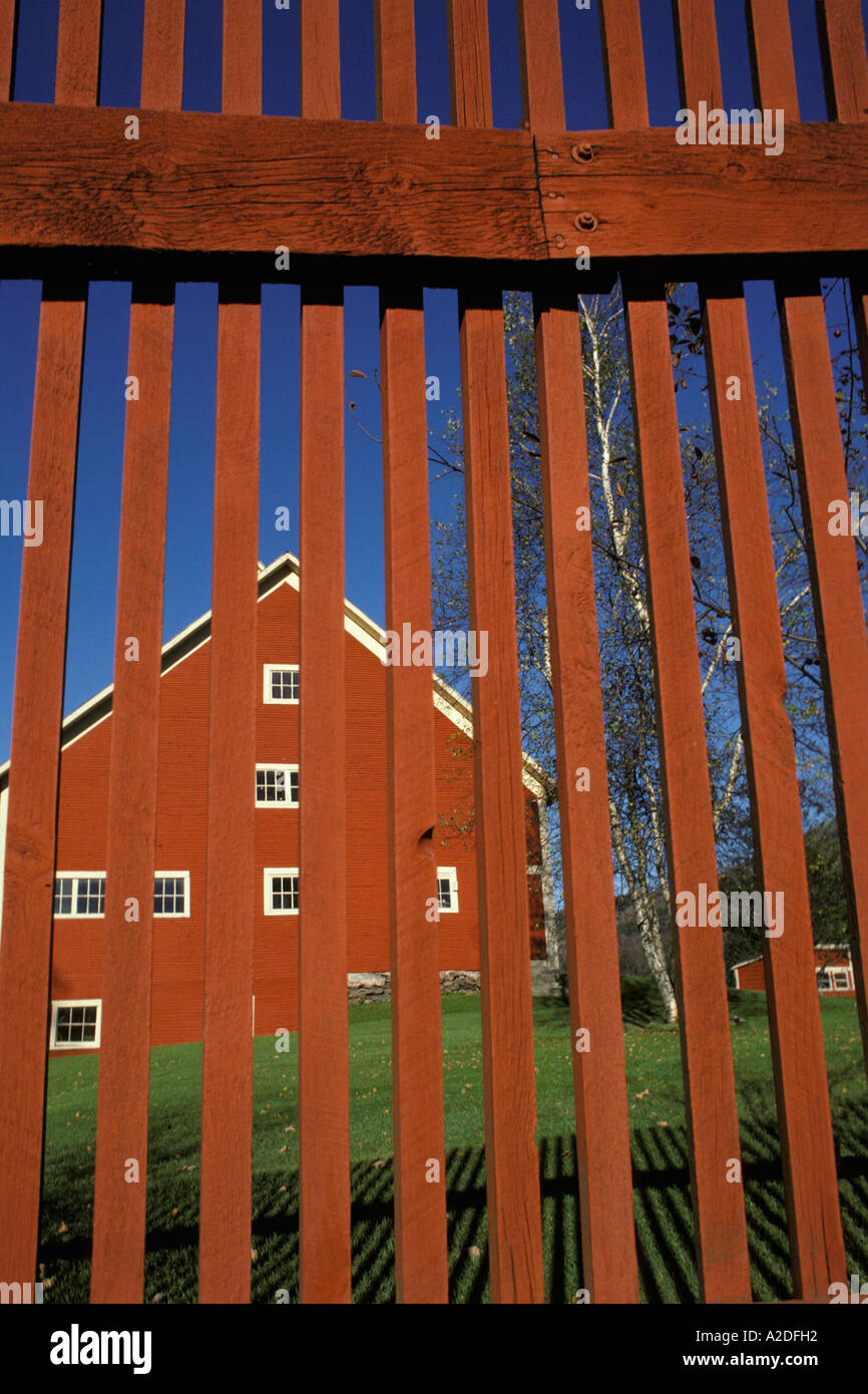 Old wooden fences usa hi-res stock photography and images - Alamy