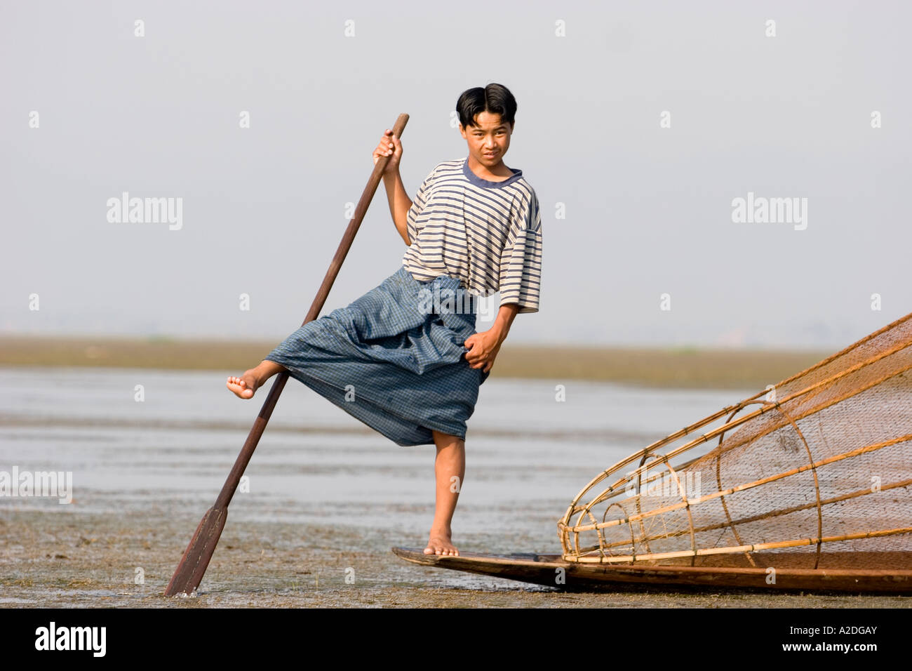 Traditional burmese boat on hi-res stock photography and images - Alamy