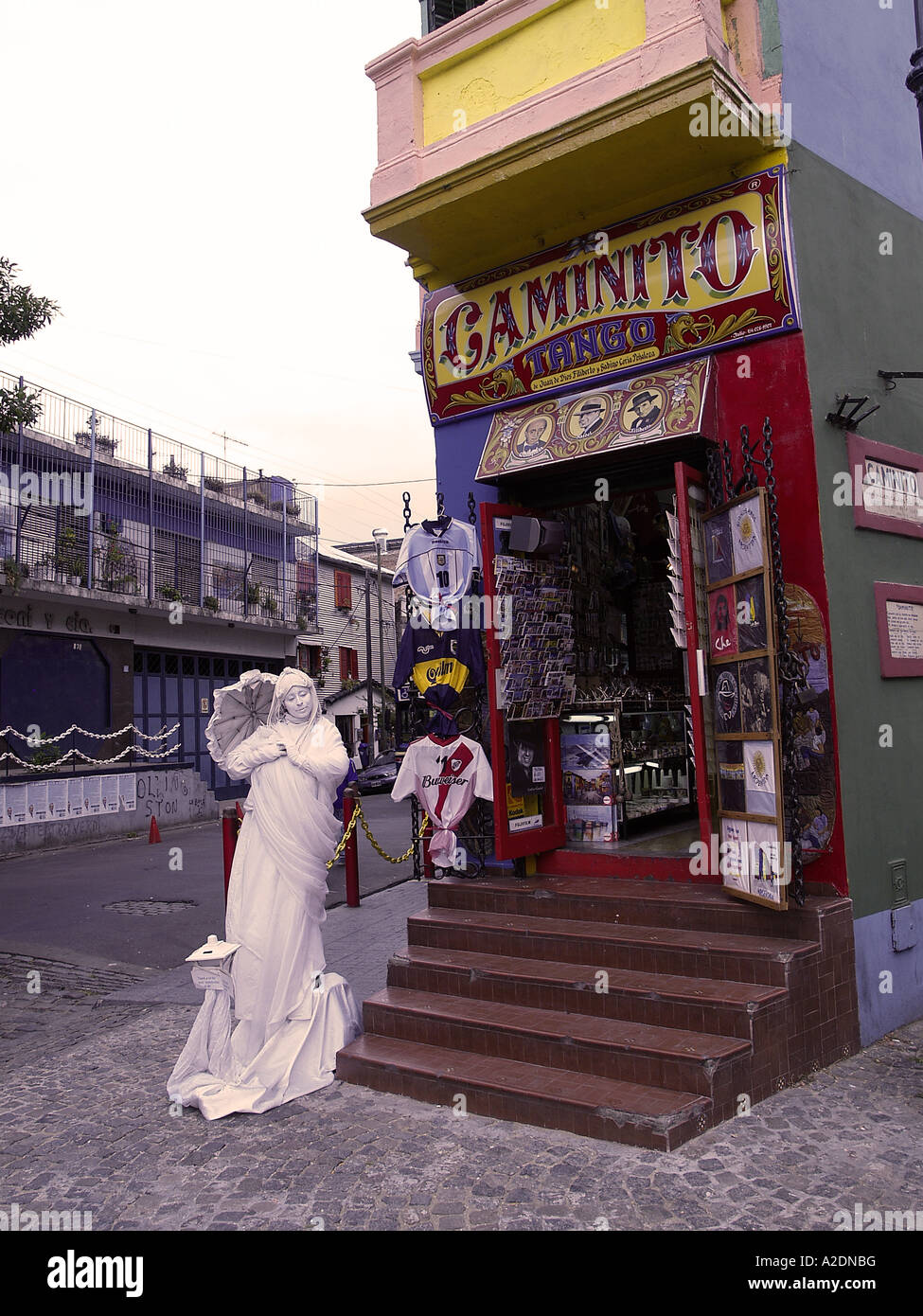Mime poses in near store front in La Boca district of Buenos Aires ...
