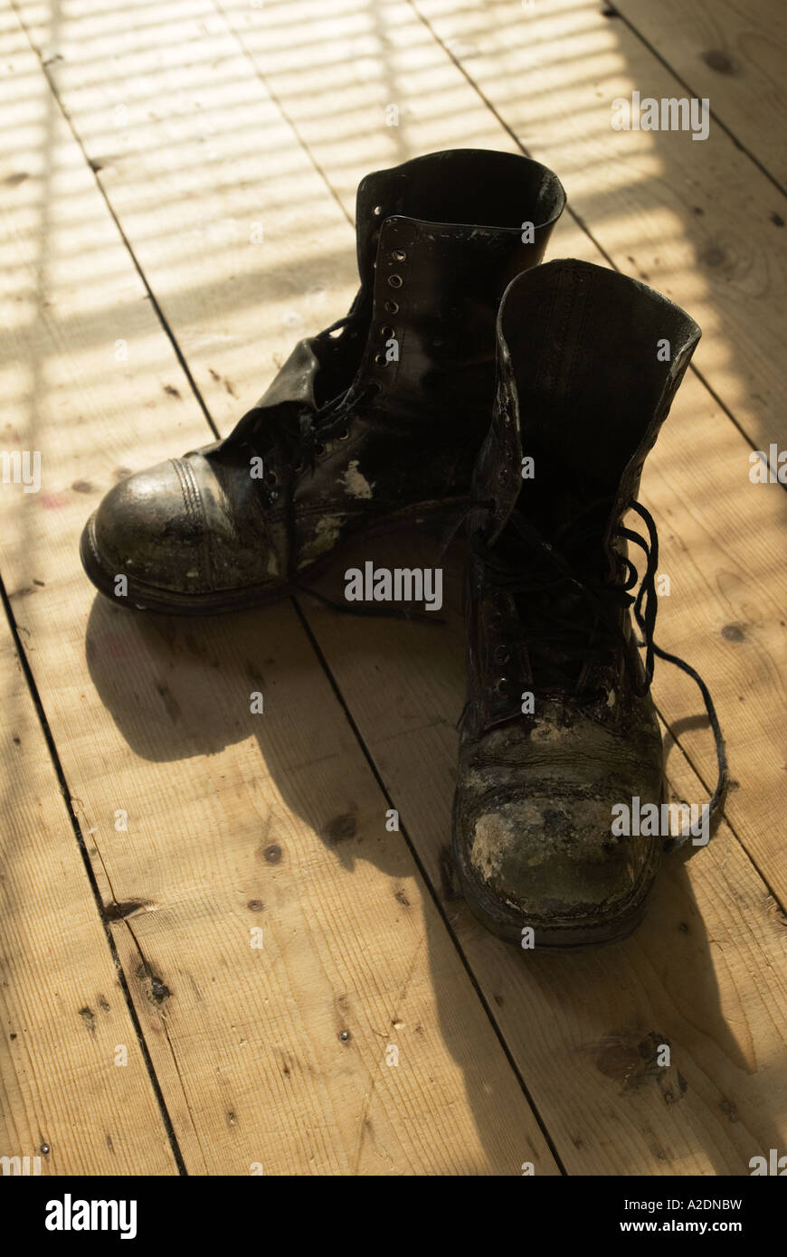 old and worn out boots Stock Photo - Alamy