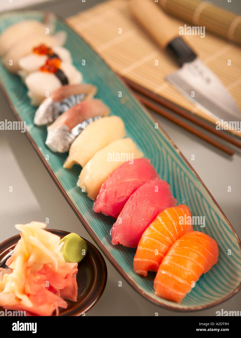 Mackerel nigiri hi-res stock photography and images - Alamy