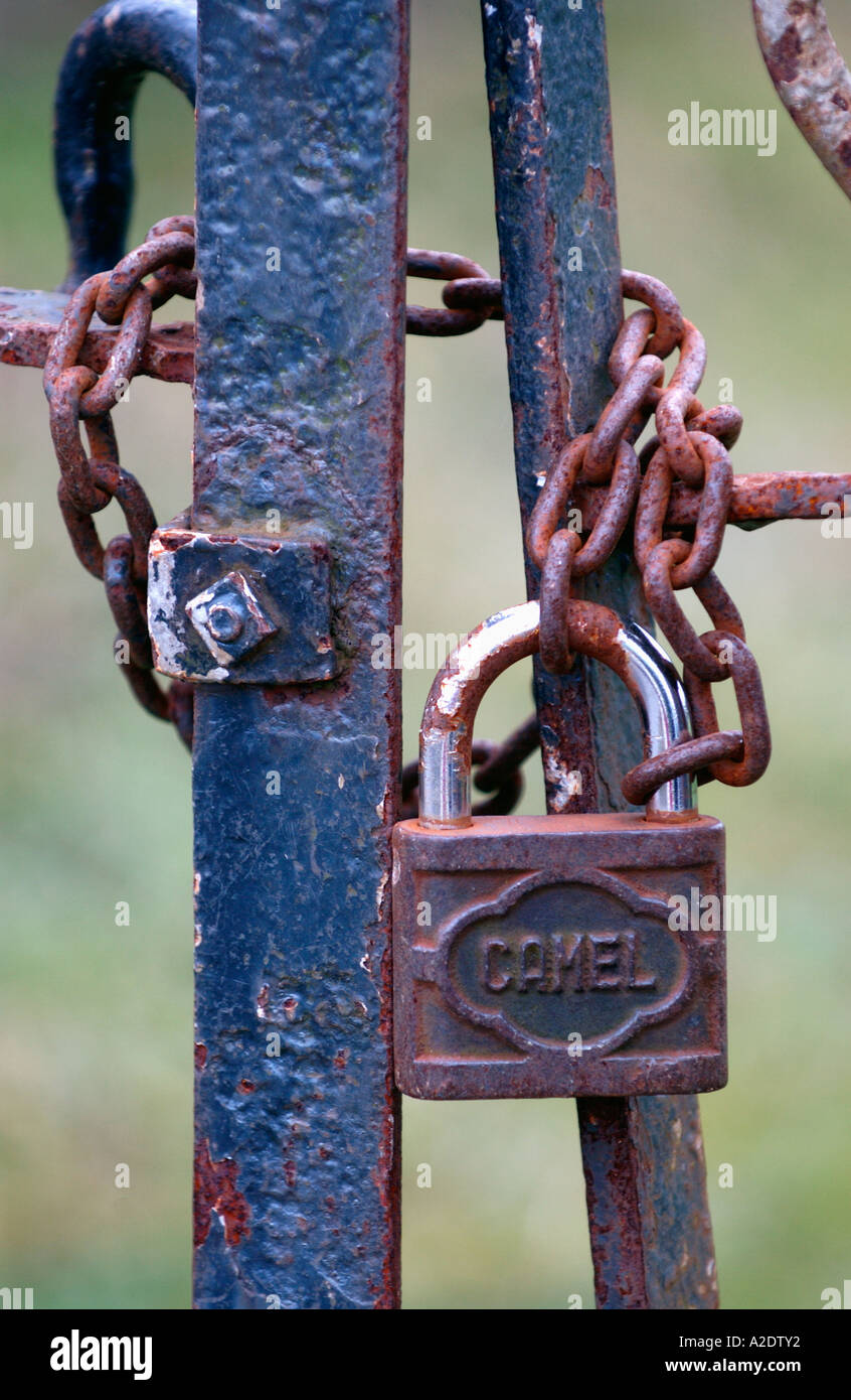 Padlocked Gates Stock Photos & Padlocked Gates Stock Images - Alamy