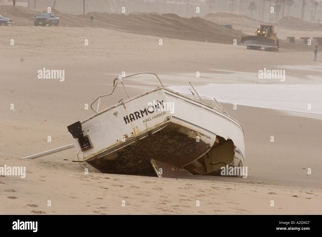Bulldozer sand berm hi-res stock photography and images - Alamy