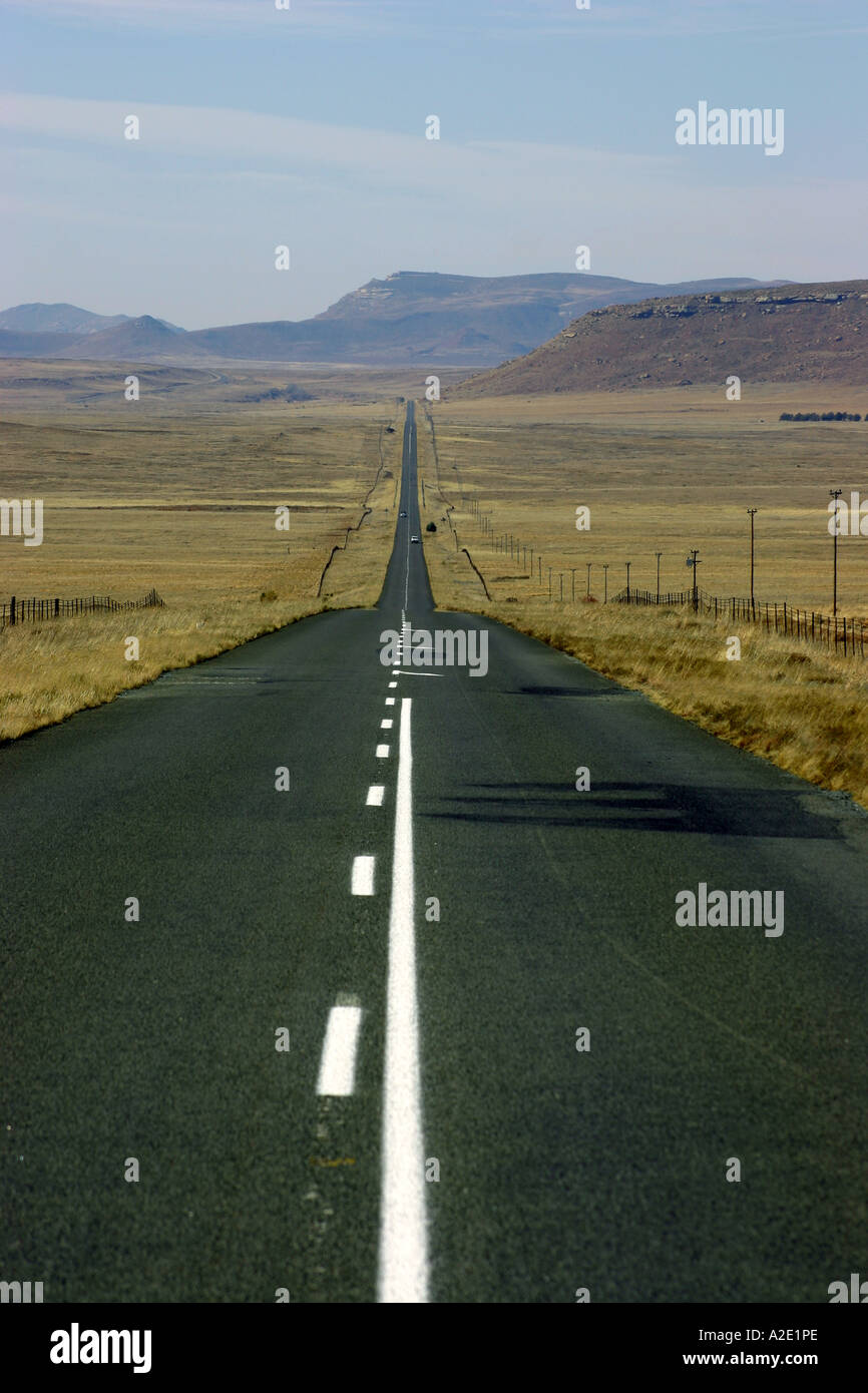 Bitumen road hi-res stock photography and images - Alamy