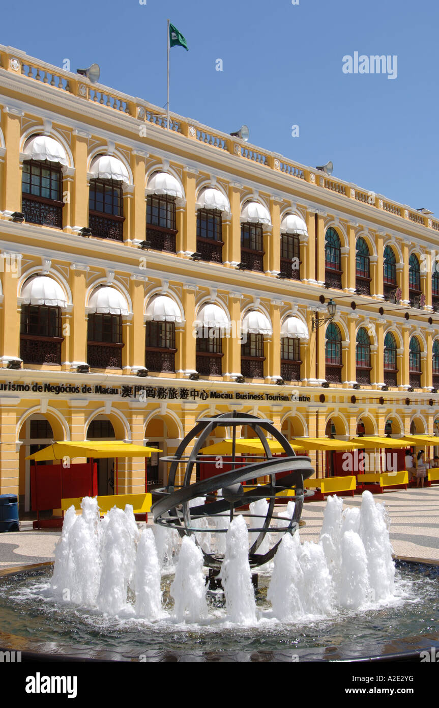 Square fountain macao hi-res stock photography and images - Alamy
