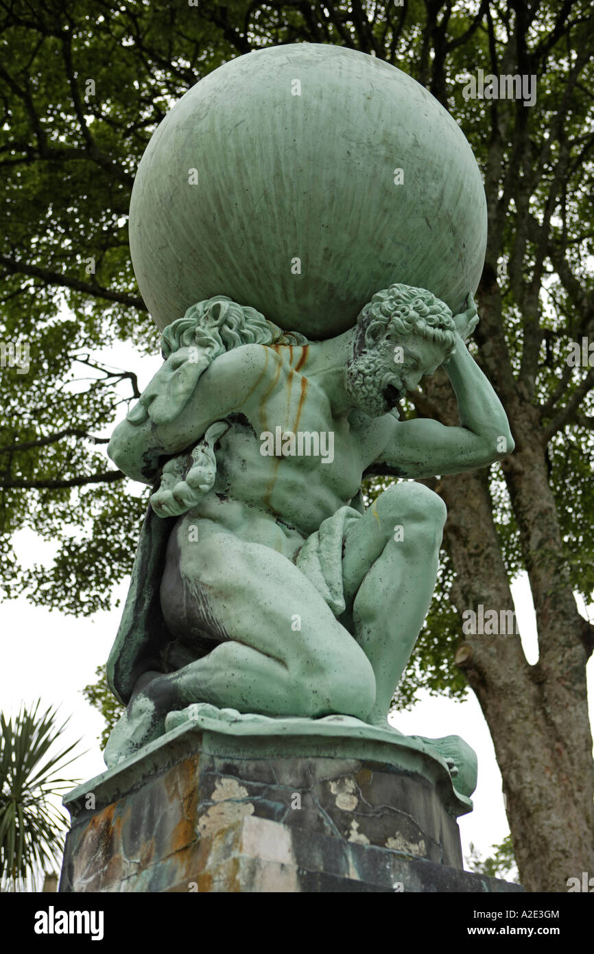 Atlas hi-res stock photography and images - Alamy