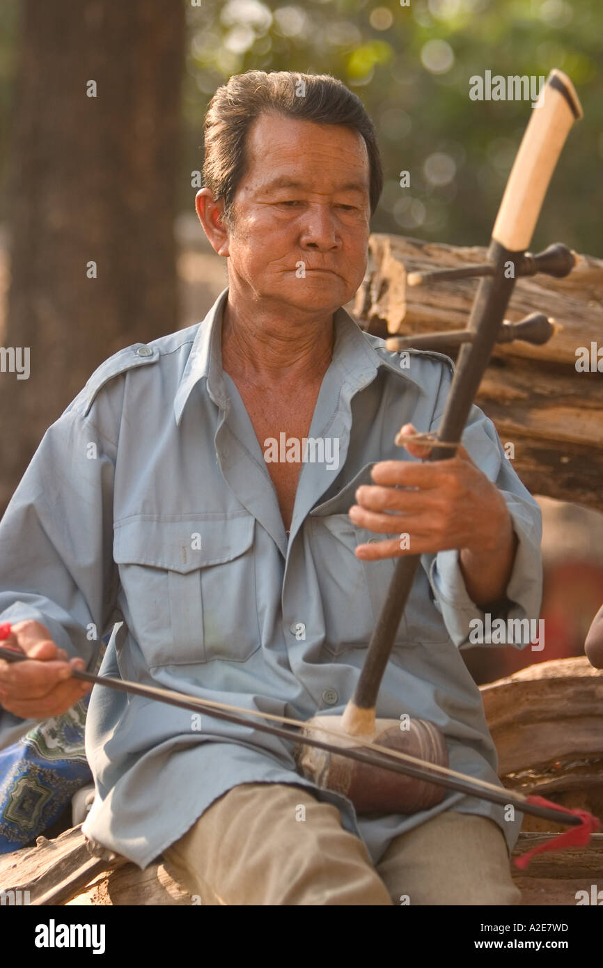 Cambodia traditional instrument hi-res stock photography and images - Alamy