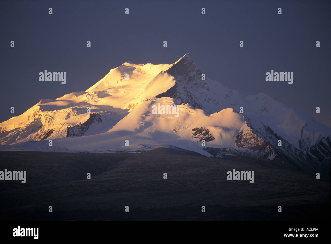 Tibet. Shisha Pangma Stock Photo - Alamy