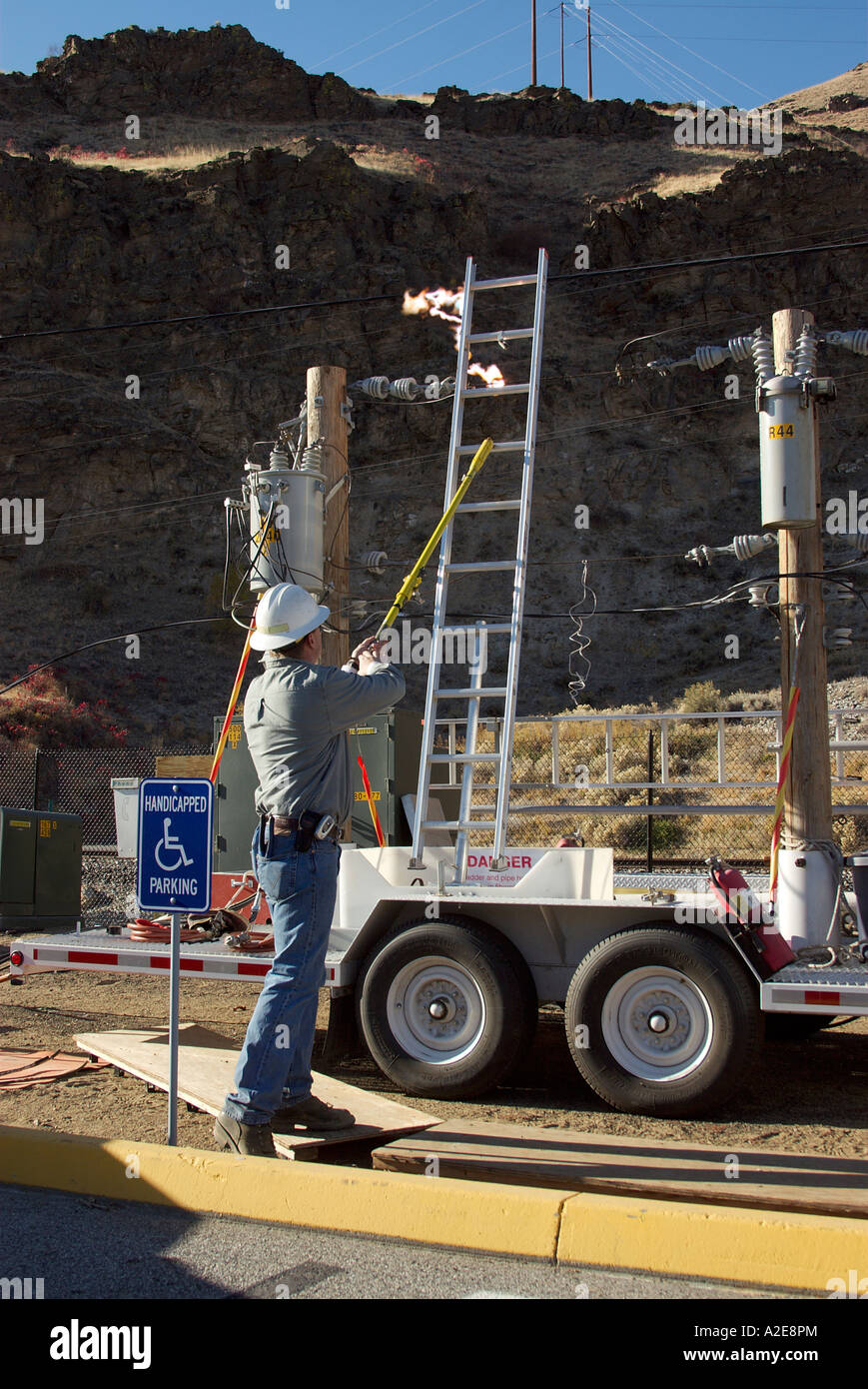 Power lineman hi-res stock photography and images - Alamy