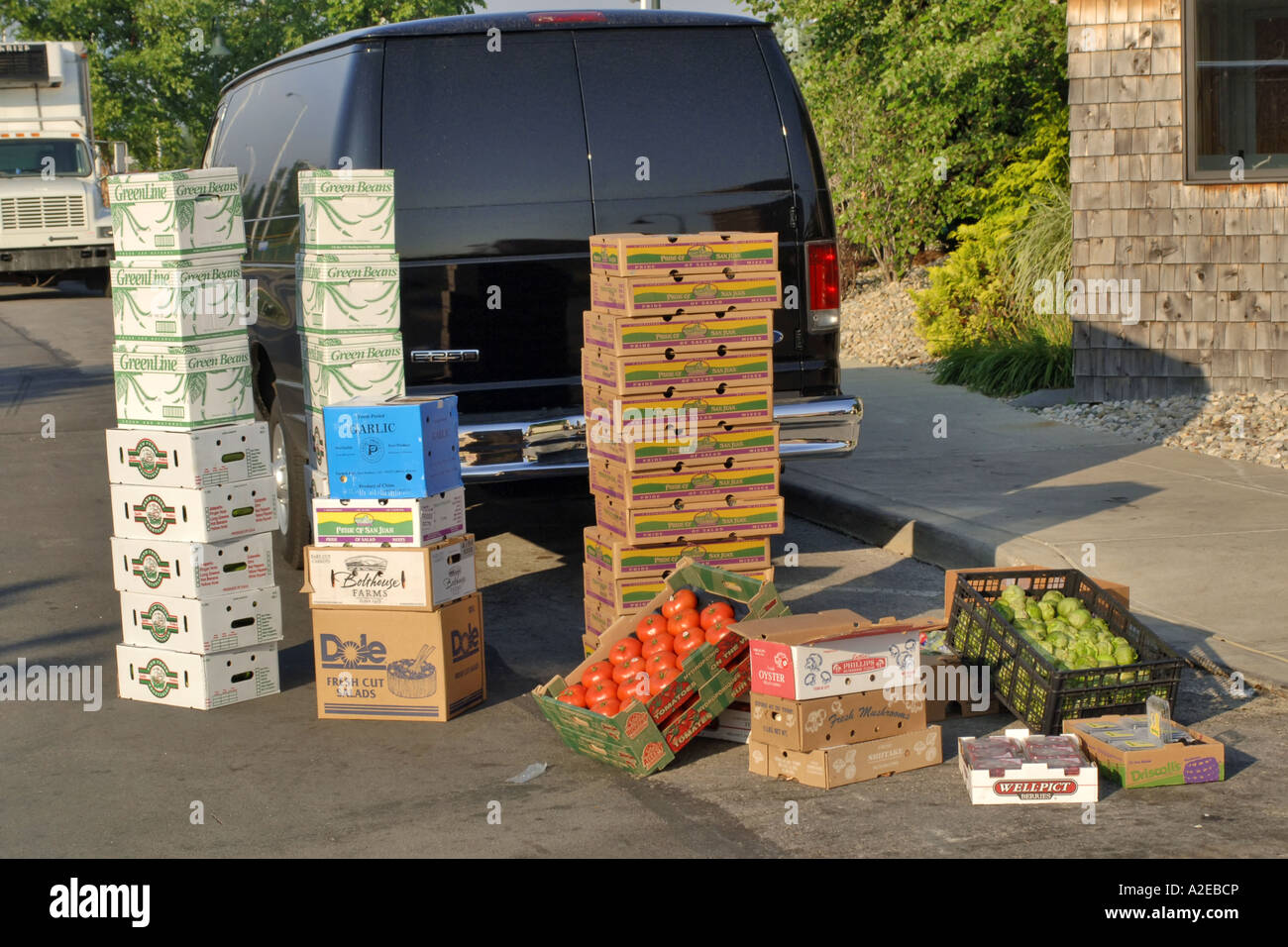Hauling boxes hi-res stock photography and images - Alamy