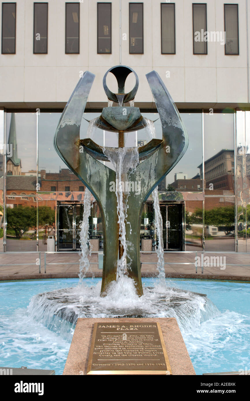 The James A. Rhodes Plaza fountain and statue in Toledo Ohio Stock ...